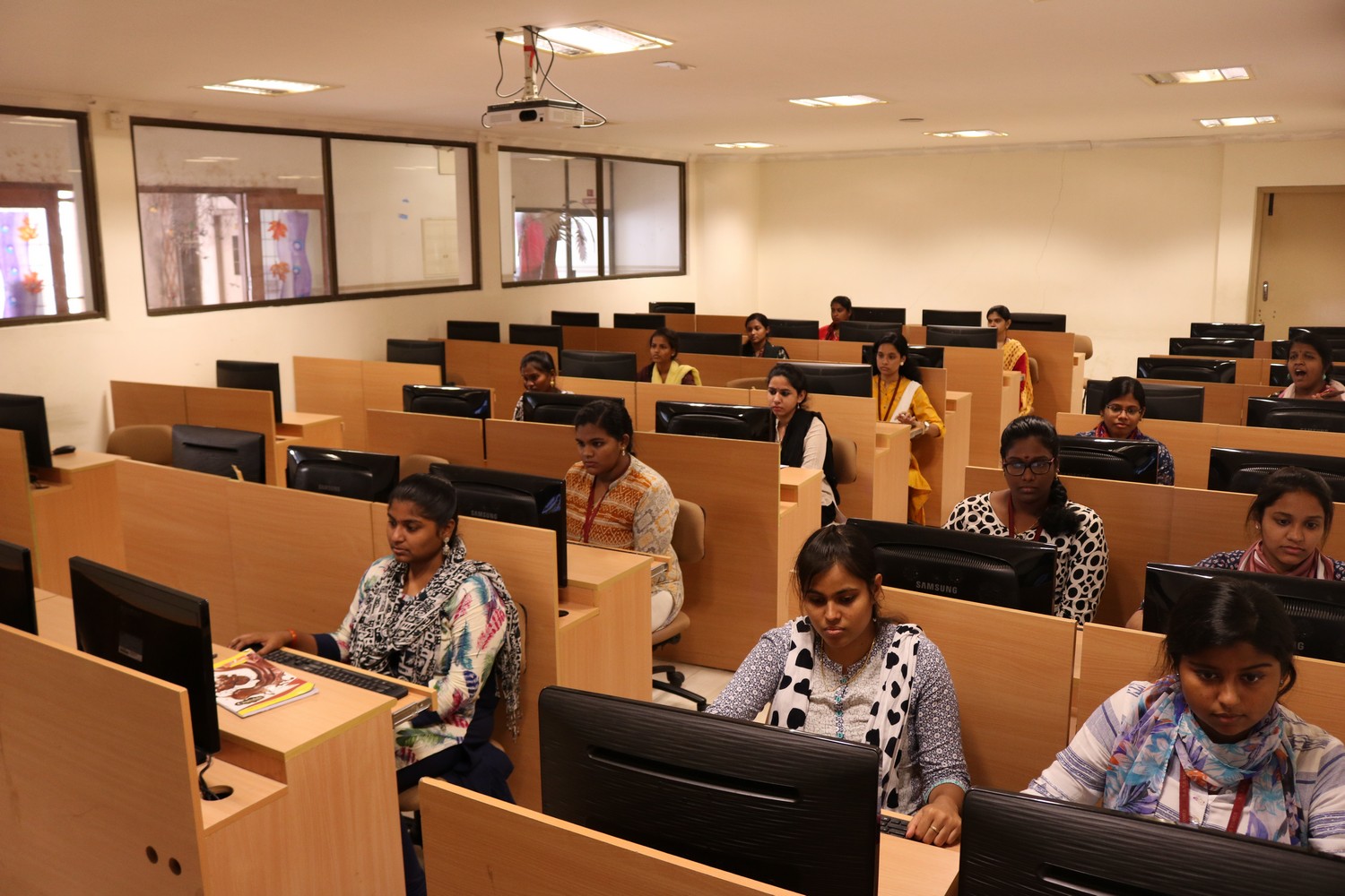 B.Sc. Visual Communication – SDNB Vaishnav College for Women