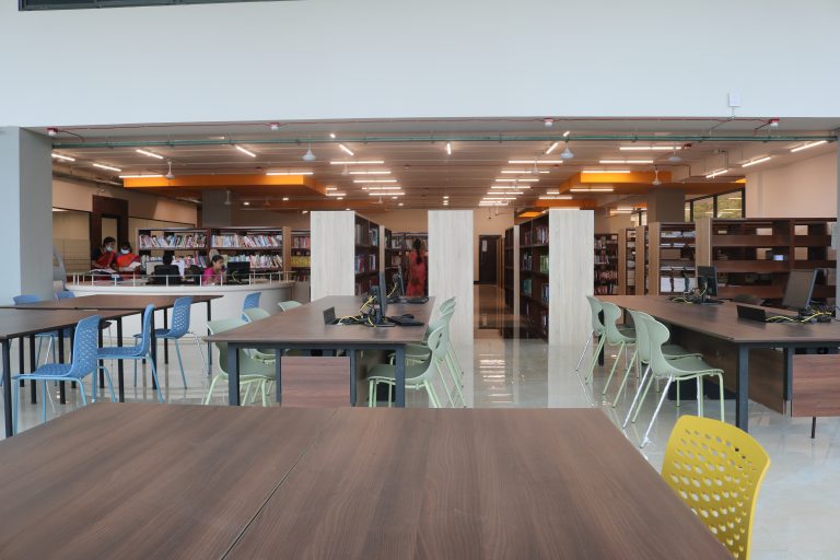 Library – SDNB Vaishnav College for Women