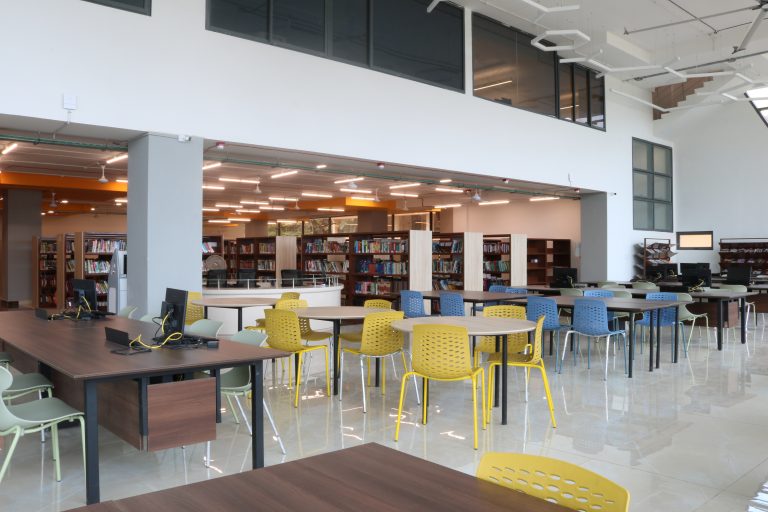 Library – SDNB Vaishnav College for Women