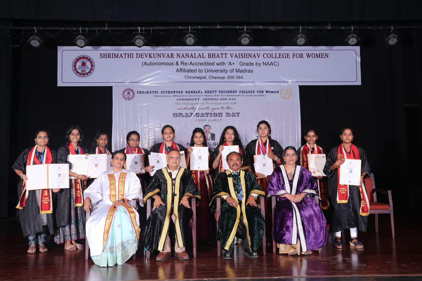 Graduation 2022 – SDNB Vaishnav College for Women