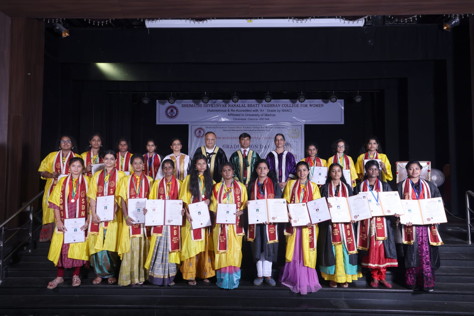 Graduation 2022 – SDNB Vaishnav College for Women
