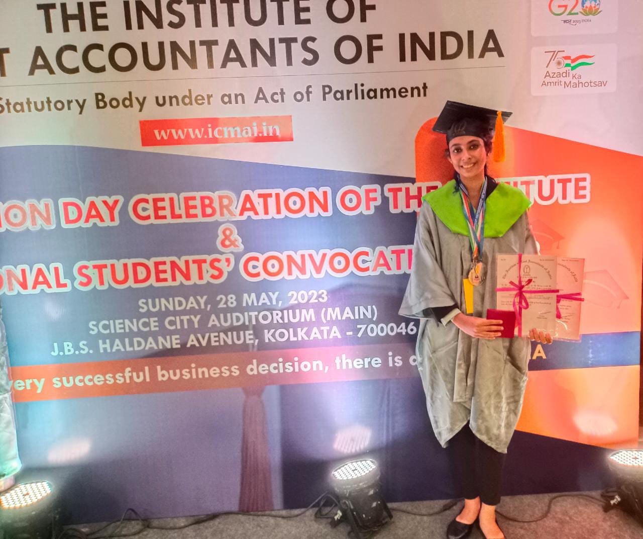 S.Meenakshi of 2nd b.com day has got All India 48th rank in CMA inter ...