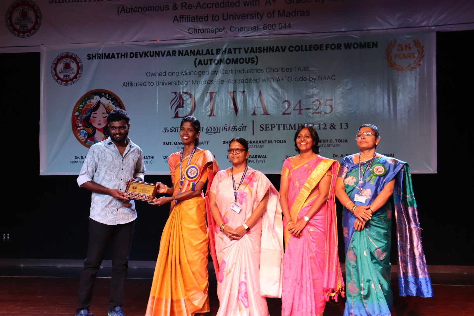 SDNB Vaishnav College for Women
